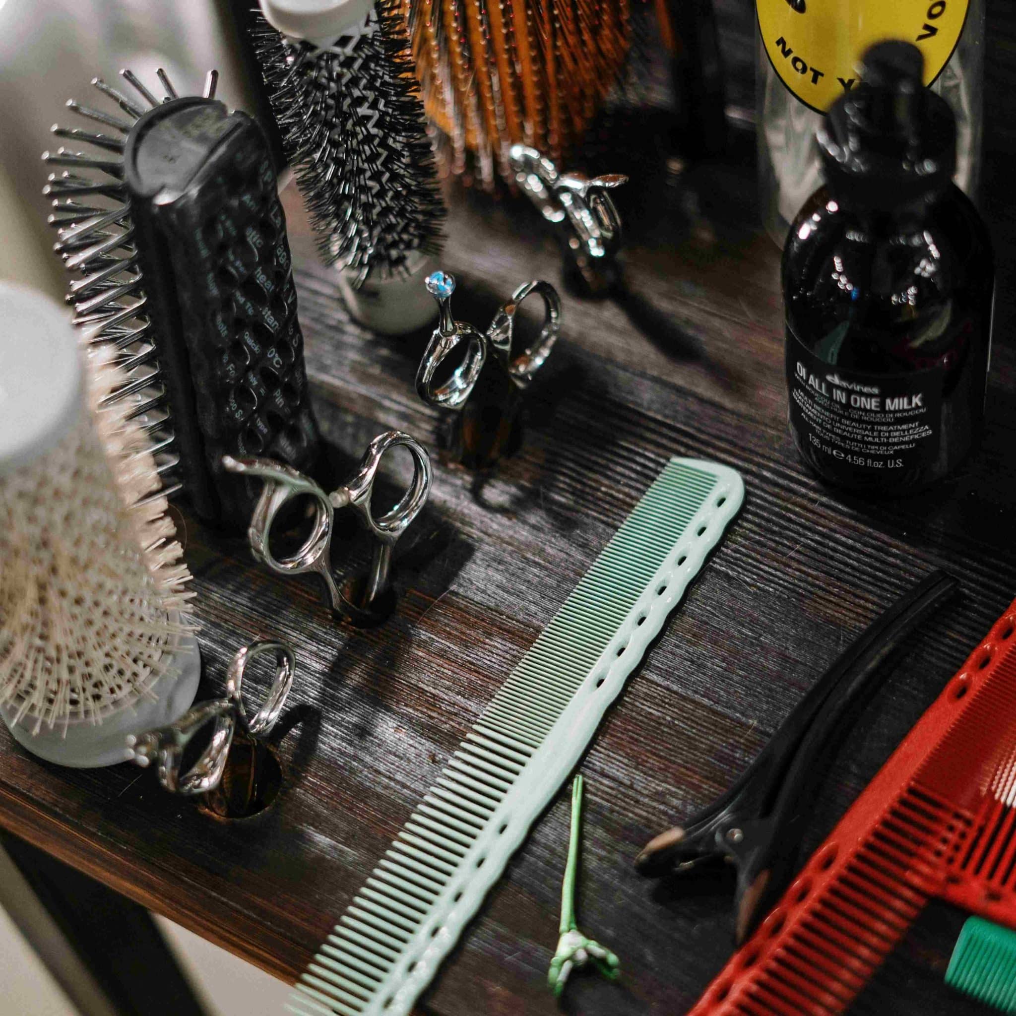 What’s the Best Hair Salon Near KSL JB for Hair Colouring?